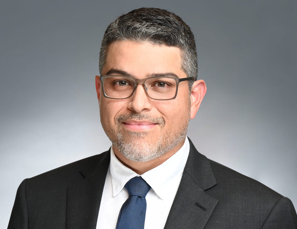 Victor Lizarraga MD - Houston Urologist - Houston Medical Center